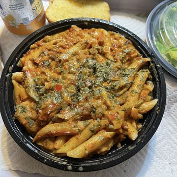 FLAMIN PASTA - Updated September 2024 - 113 Photos & 112 Reviews - 6913 ...