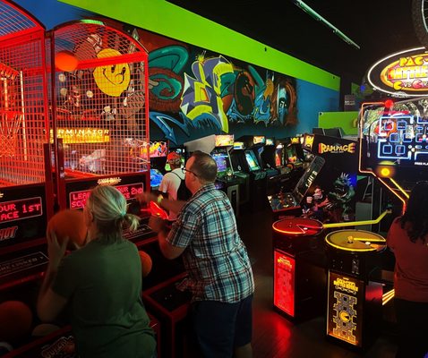 TIMELINE ARCADE - Updated December 2025 - 117 Photos & 52 Reviews - 54 ...