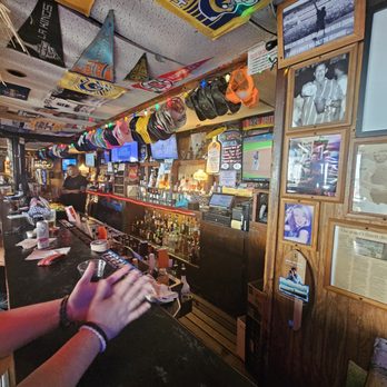 SHELLBACK TAVERN - Updated December 2024 - 221 Photos & 369 Reviews ...