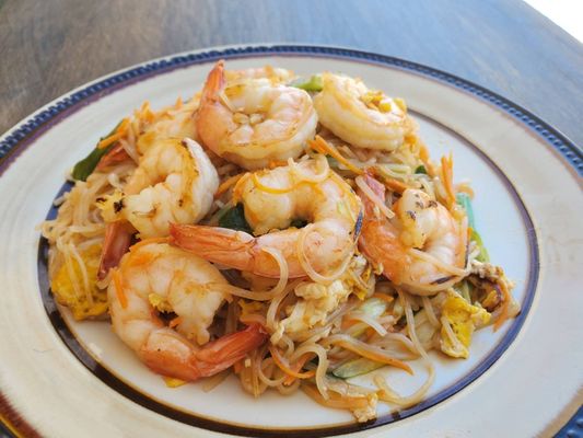 LINE THAI CAFE - 11 Photos - 501 W Holland Ave, Alpine, Texas - Thai ...