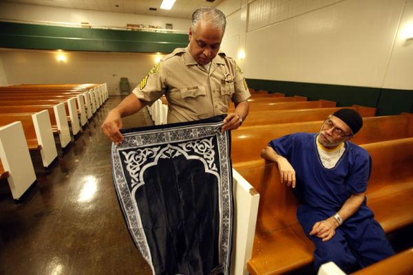 MEN’S CENTRAL JAIL - Updated January 2026 - 19 Photos & 16 Reviews ...