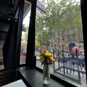 DEAD LINE - 459 Photos & 388 Reviews - 114 1st Ave S, Seattle ...