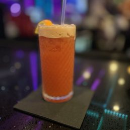 PLUM RESTAURANT AND LOUNGE - Updated August 2025 - 111 Photos & 65 ...