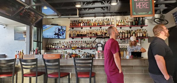 THE HUDSON EATERY & BAR - Updated June 2024 - 195 Photos & 193 Reviews ...