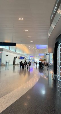 GEORGE BUSH INTERCONTINENTAL AIRPORT - TERMINAL C - Updated August 2024 ...