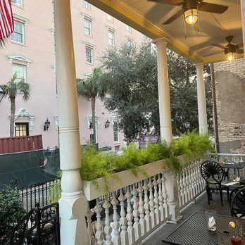 POOGAN’S PORCH - Updated October 2024 - 5236 Photos & 4675 Reviews - 72 ...