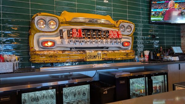 GRUMPY’S BURGERS & BREW - Updated March 2025 - 43 Photos & 55 Reviews ...