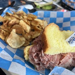 ATTMAN’S DELICATESSEN - Updated September 2024 - 296 Photos & 317 ...