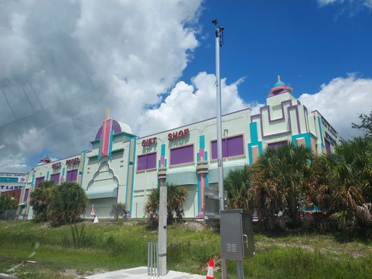 GIFTLAND SOUVENIRS - Updated December 2025 - 24 Reviews - 12805 Apopka ...