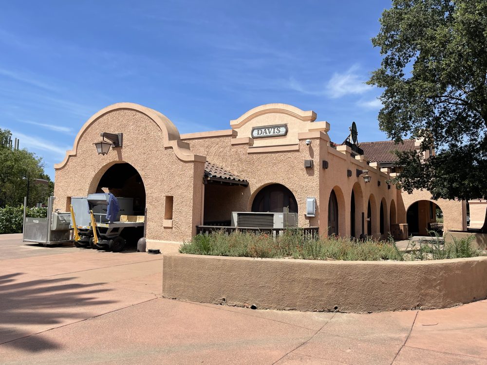 AMTRAK STATION - DAVIS - Updated July 2024 - 105 Photos & 65 Reviews ...