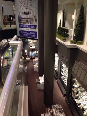 LINEN CHEST - Updated October 2025 - 625 Sainte-Catherine O, Montréal ...