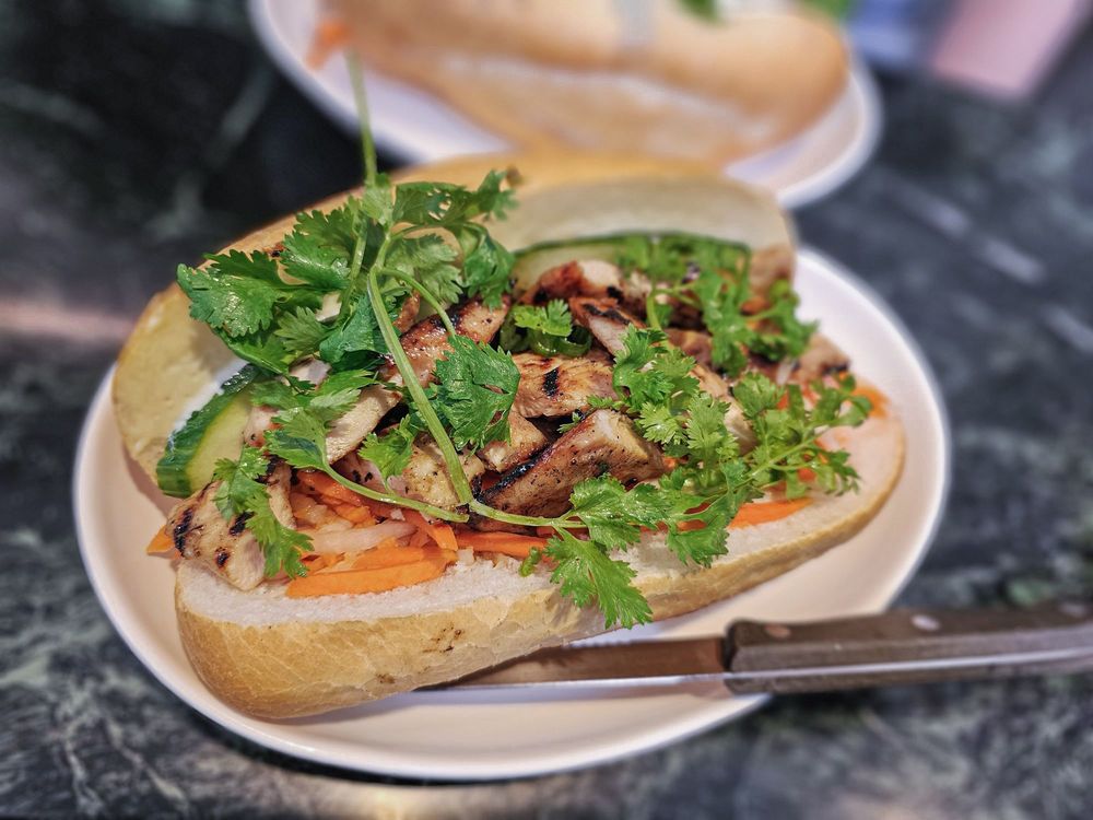 TRAN L’ÉPICIER - Updated July 2025 - 23 Photos - 7061 Rue Alexandra ...