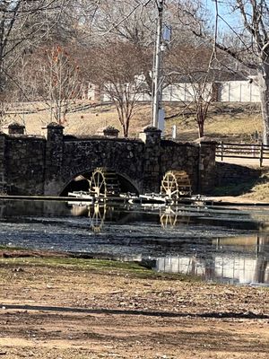 SPRING PARK - Updated July 2025 - 41 Photos & 12 Reviews - 800 Woodmont ...