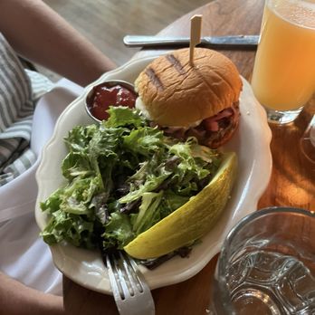 THE HAMILTON INN - Updated May 2025 - 890 Photos & 848 Reviews - 708 ...