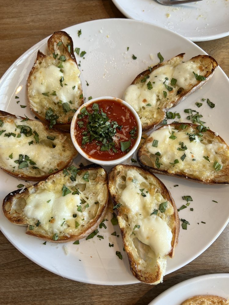 BACIO ITALIANO - 119 Photos & 166 Reviews - 943 E University Blvd ...