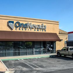 ONE NEVADA CREDIT UNION - 19 Photos & 102 Reviews - 1090 W Sunset Rd ...