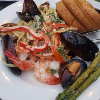 FIVE RESTAURANT BISTRO - 337 Photos & 488 Reviews - 650 Edmonds Way ...