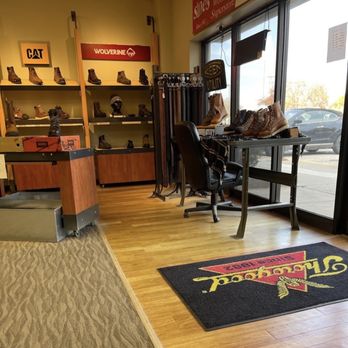 HANEY SHOES WORK - Updated December 2025 - 5018 S 108th St, Omaha ...