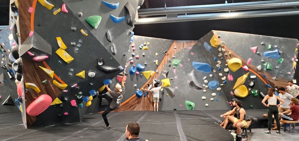 FLOWSTONE CLIMBING - 45 Photos & 26 Reviews - Gyms - 1411 W State St ...