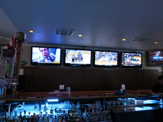 ROCKAFELLA’S SPORTS BAR & GRILL - Updated December 2025 - 51 Photos ...