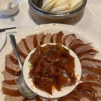 EAST WALL CHINESE RESTAURANT - Updated September 2024 - 1016 Photos ...