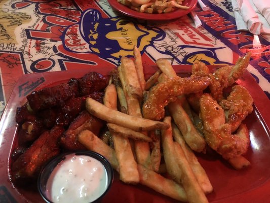 FRICKER’S - Updated December 2025 - 23 Photos & 43 Reviews - 1616 Upper ...