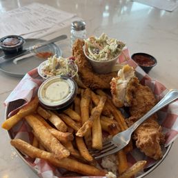 TATE’S - Updated December 2025 - 142 Photos & 94 Reviews - 80 Harbor Dr ...