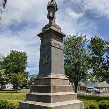 SUFFIELD CIVIL WAR MONUMENT - 12 Photos - Main St and Mountain Rd ...