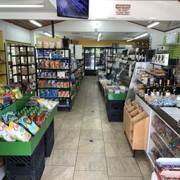 CORNER MARKET - Updated December 2025 - 306 Photos & 370 Reviews - 471 ...