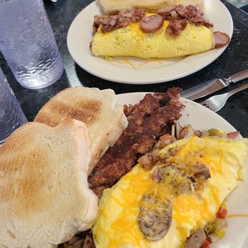 THE BUTTERNUT CAFE - Updated January 2026 - 13 Photos & 16 Reviews ...