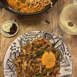 ZOOB ZIB THAI AUTHENTIC NOODLE BAR - Updated December 2025 - 877 Photos ...