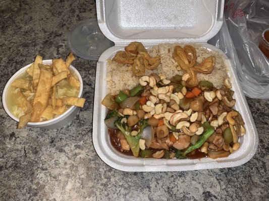 ROSE GARDEN - Updated June 2024 - 60 Photos & 83 Reviews - 9731 Q St ...