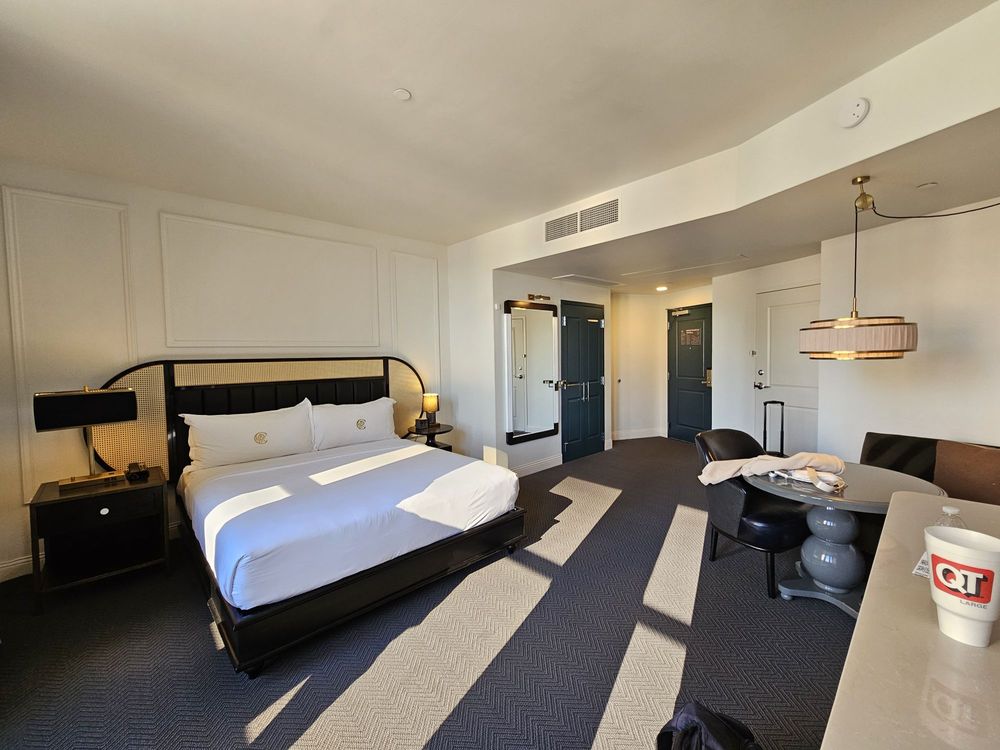 THE CANDLER HOTEL ATLANTA, CURIO COLLECTION BY HILTON - Updated April ...