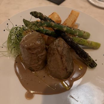 LALA - Updated October 2024 - 36 Photos & 16 Reviews - 1000 The Mall Of ...