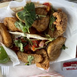 THE CLAM CASTLE - Updated October 2025 - 360 Photos & 370 Reviews ...