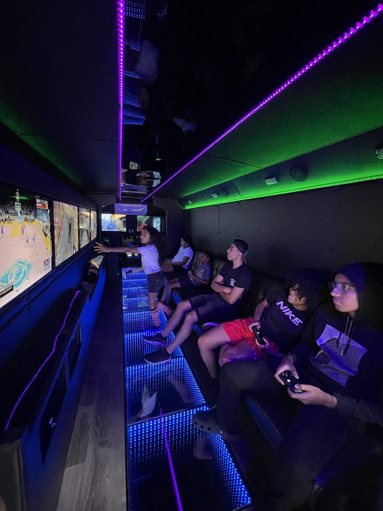 THE GAMING PARTY BUS - Updated April 2025 - 19 Photos - Cutler Bay ...