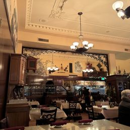 ITALIAN KITCHEN - Updated October 2025 - 137 Photos & 256 Reviews - 113 ...