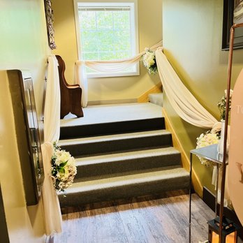 RUSSELL’S RESTAURANT - Updated January 2025 - 460 Photos & 574 Reviews ...