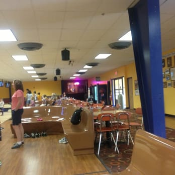 MOHEGAN BOWL - Updated December 2025 - 26 Photos & 23 Reviews - 51 ...