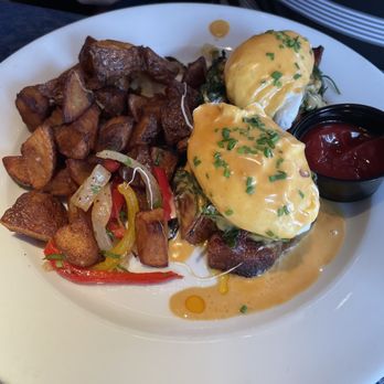 SILK CITY DINER & LOUNGE - Updated May 2024 - 975 Photos & 1019 Reviews ...
