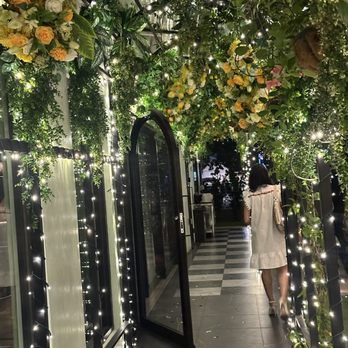 BEST REGARDS - Updated December 2024 - 130 Photos & 100 Reviews - 222 W ...