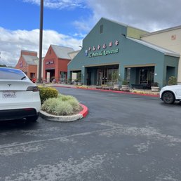 HL PENINSULA RESTAURANT - Updated July 2025 - 2506 Photos & 582 Reviews ...