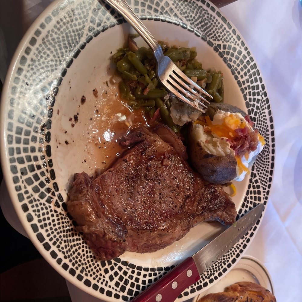 FINLEY’S BAR & GRILL - Updated May 2025 - 137 Photos & 134 Reviews ...