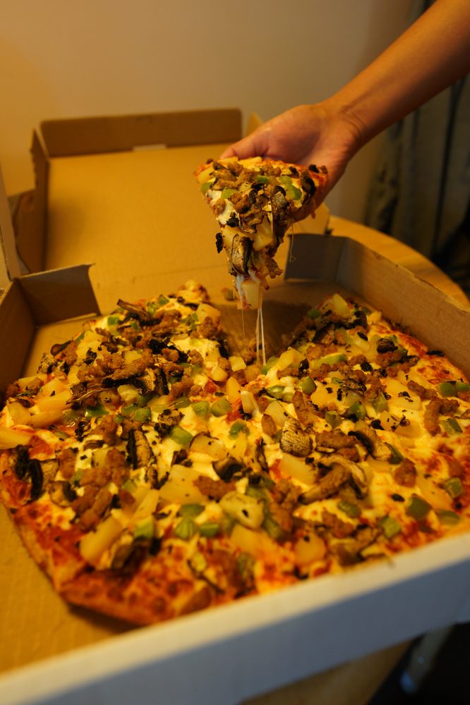 PIZZA DEE’S - 44 Photos & 16 Reviews - 810 Mosley Street, Wasaga Beach ...