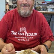 THE FISH PEDDLER AT PACIFIC OYSTER - 597 Photos & 563 Reviews - 5150 ...