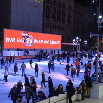WIENER EISTRAUM - 112 Photos & 28 Reviews - Rathausplatz, Wien, Austria ...