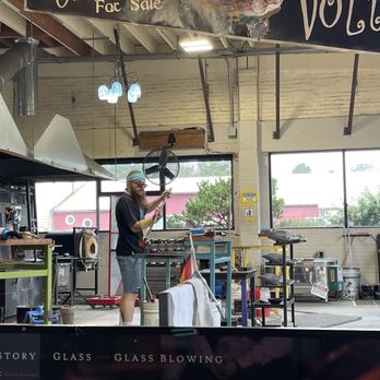 LINCOLN CITY GLASS CENTER - Updated October 2025 - 186 Photos & 128 ...