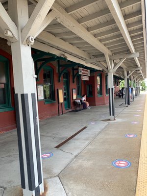 AMTRAK/ VRE- MANASSAS STATION - Updated September 2024 - 42 Photos ...