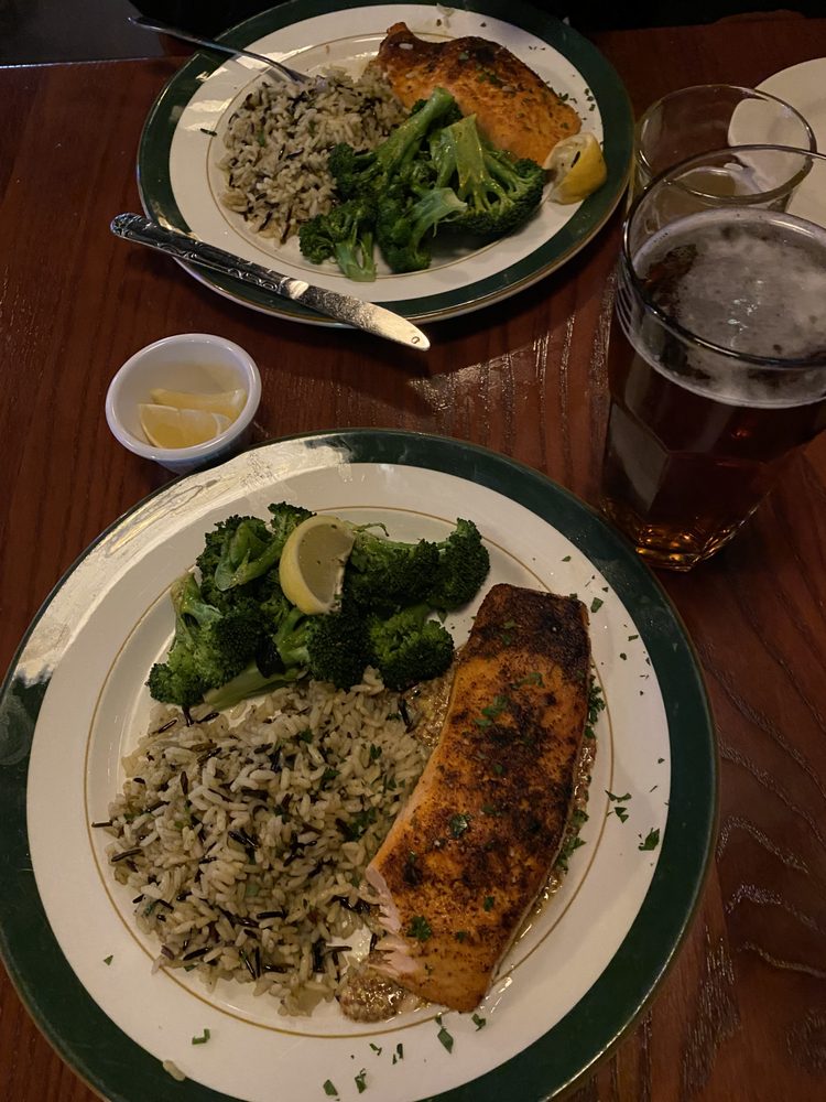 PAPOUS TAP & GRILLE - Updated October 2025 - 36 Photos & 112 Reviews ...