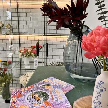NAVI COFFEE & FLOWERS - Updated September 2024 - 129 Photos & 40 ...
